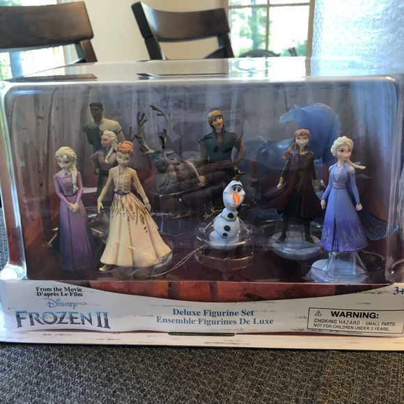 Disney | Toys | Disney Frozen 2 Deluxe Figurine Set Olaf Anna Elsa ...